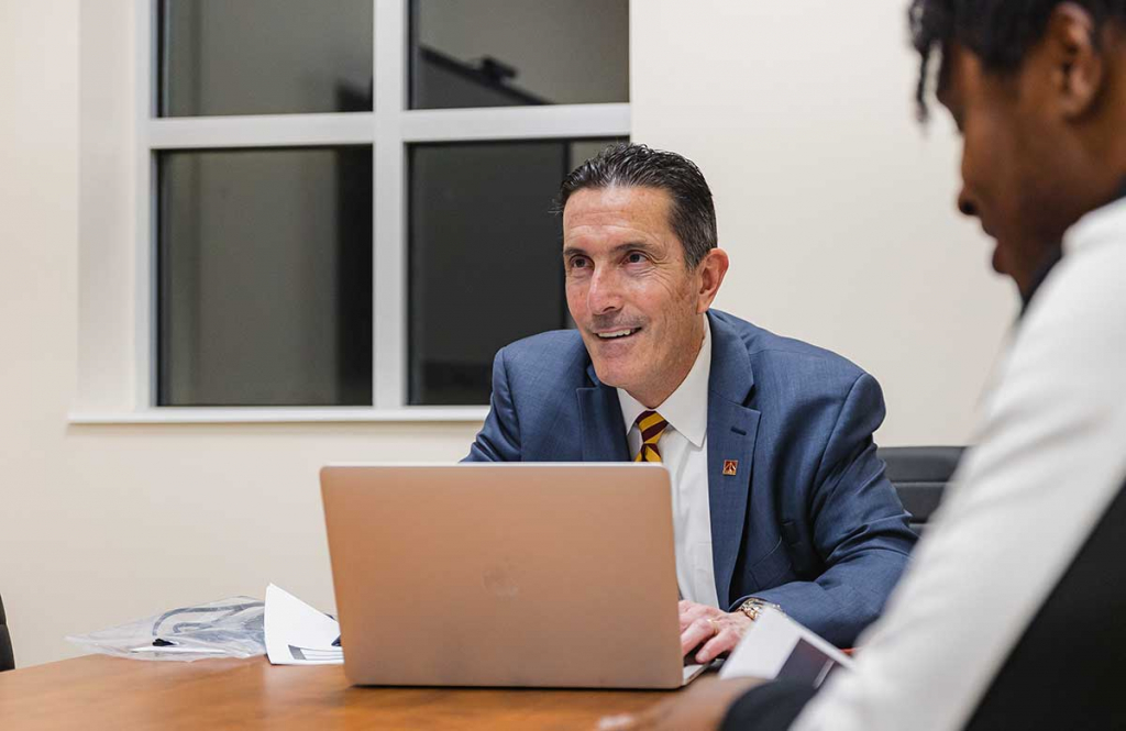 Accelerated Dual BSBA/MBA Degree - University of Charleston